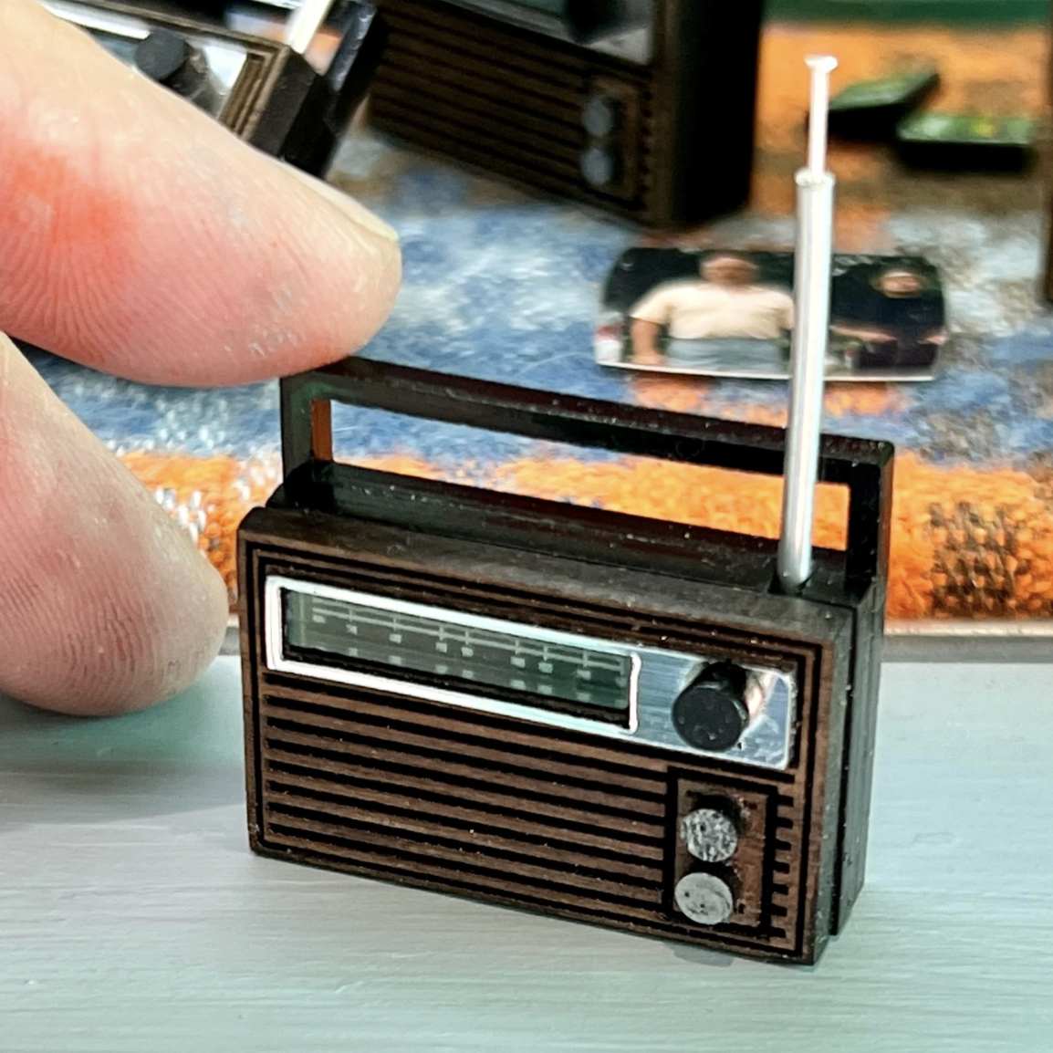 Portable Radio 1:12 Scale – itty bitty mini (m)art